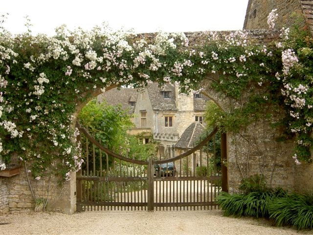 About - Asthall Manor